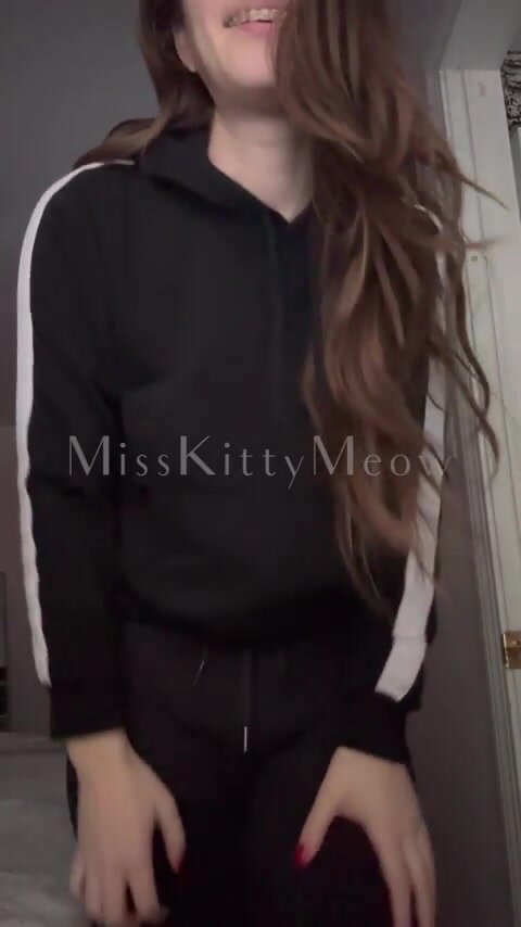 Its More Fun To Skip Wearing A Bra